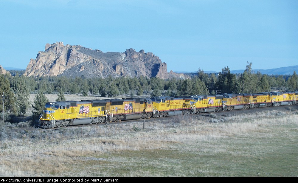 UP 3813 and Seven Sisters Roll Mixed Freight NB